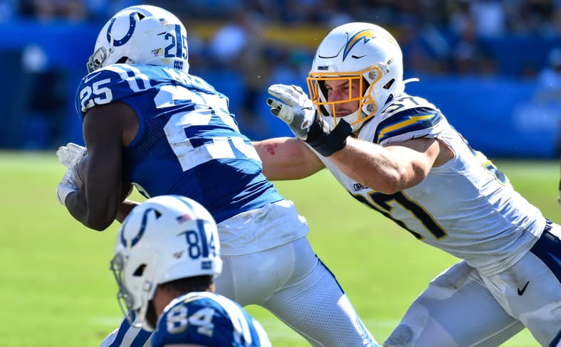 Indianapolis Colts Urged to Sign Top Free Agent, Former Pro Bowler